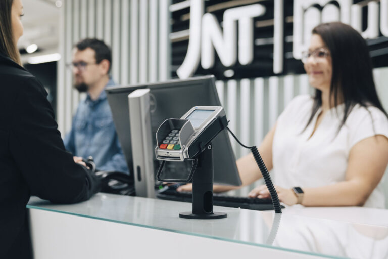 Multitronic | JNT-Myymälä Pietarsaari - JNT